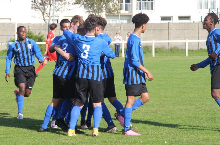 CGCA – GJ RIVE-DROITE – EA ST RENAN (23) – LIGUE BRETAGNE DE FOOTBALL